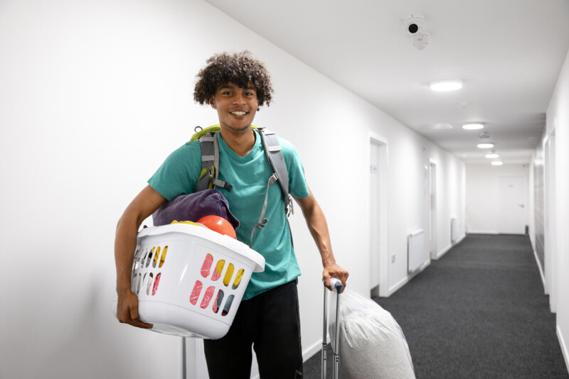 Starting University in the UK: Essential Tips for Expat Students in the UAE