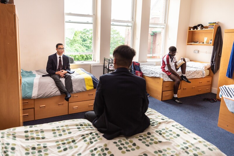 When & Why to Send Your Child to a UK Boarding School