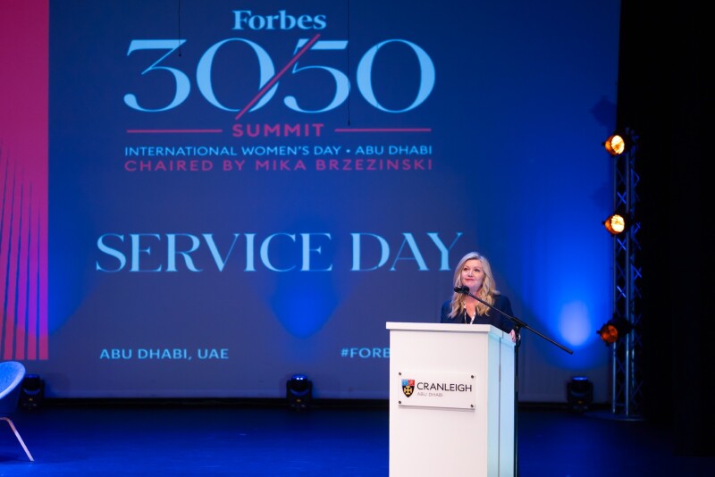 Refugee Olympian Yusra Mardini Inspires Students at Cranleigh Abu Dhabi ...