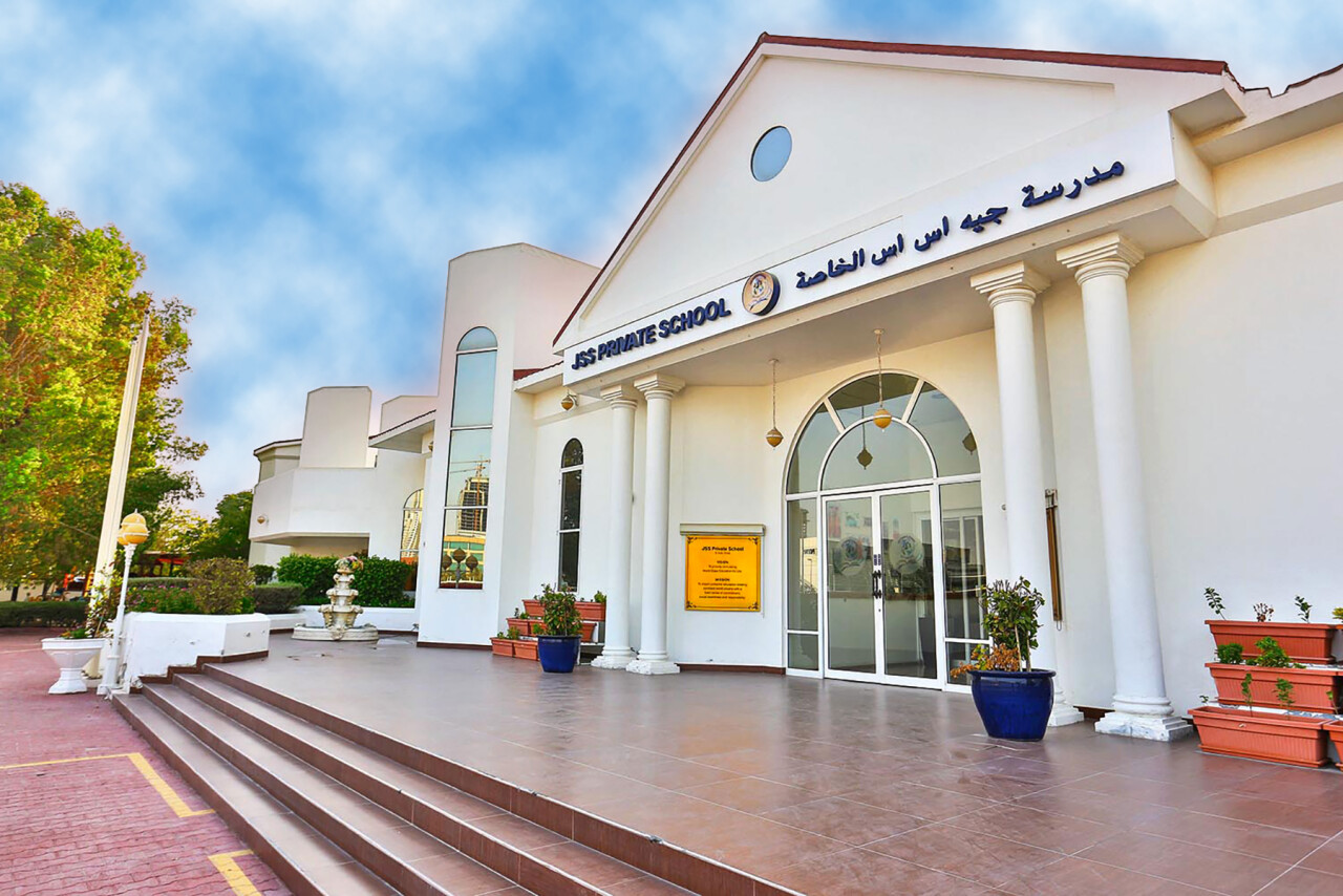 Delhi Private School Dubai: Review | SchoolsCompared.com